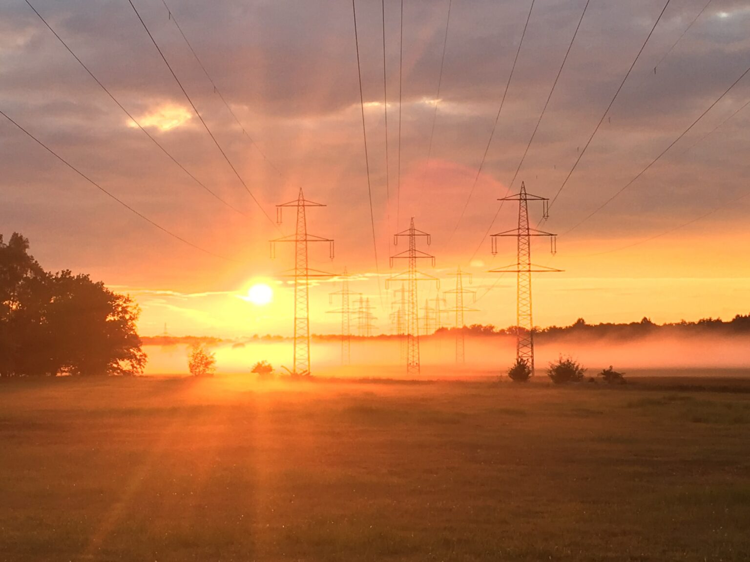 Looming Trump tariffs weigh on Energy markets as NBP near curve ...